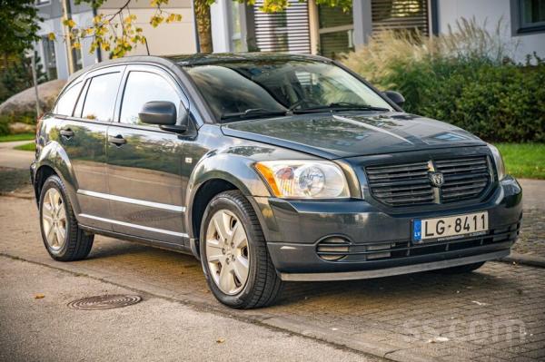Pelēks Dodge Caliber 2009 Rīga, ar dzinēja tilpumu 2.00 L un nobraukumu 223 tūkst. km par 1490 €, foto 4 vietnē AUTOMOTO.COM.LV