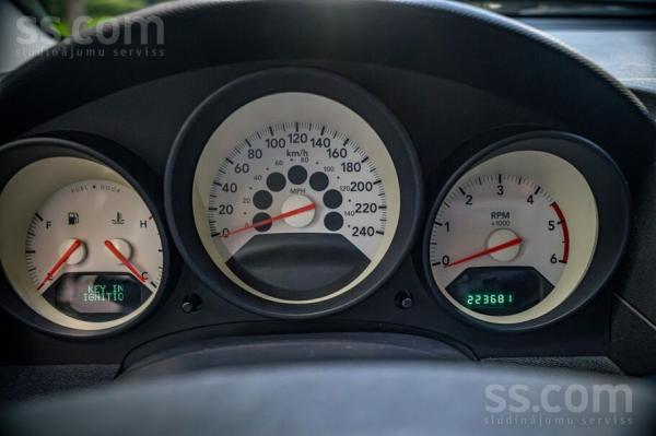 Pelēks Dodge Caliber 2009 Rīga, ar dzinēja tilpumu 2.00 L un nobraukumu 223 tūkst. km par 1490 €, foto 11 vietnē AUTOMOTO.COM.LV