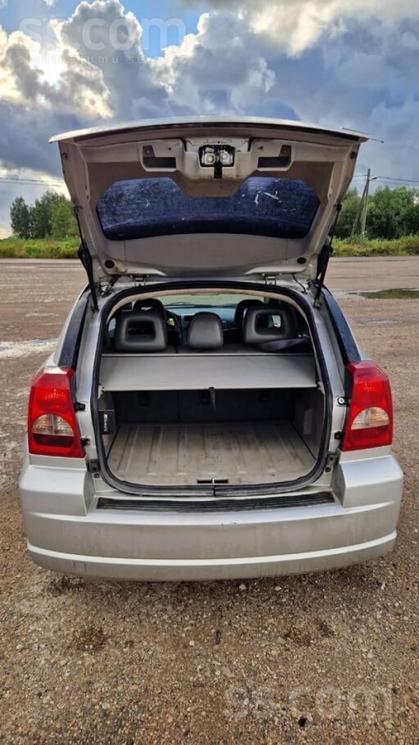 Pelēks Dodge Caliber 2007 Rīga, ar dzinēja tilpumu 2.00 L un nobraukumu 229 tūkst. km par 1940 €, foto 7 vietnē AUTOMOTO.COM.LV