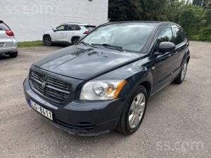 Pelēks Dodge Caliber 2009 Jelgava, ar dzinēja tilpumu 2.00 L un nobraukumu 0 tūkst. km par 1490 €, foto  vietnē AUTOMOTO.COM.LV