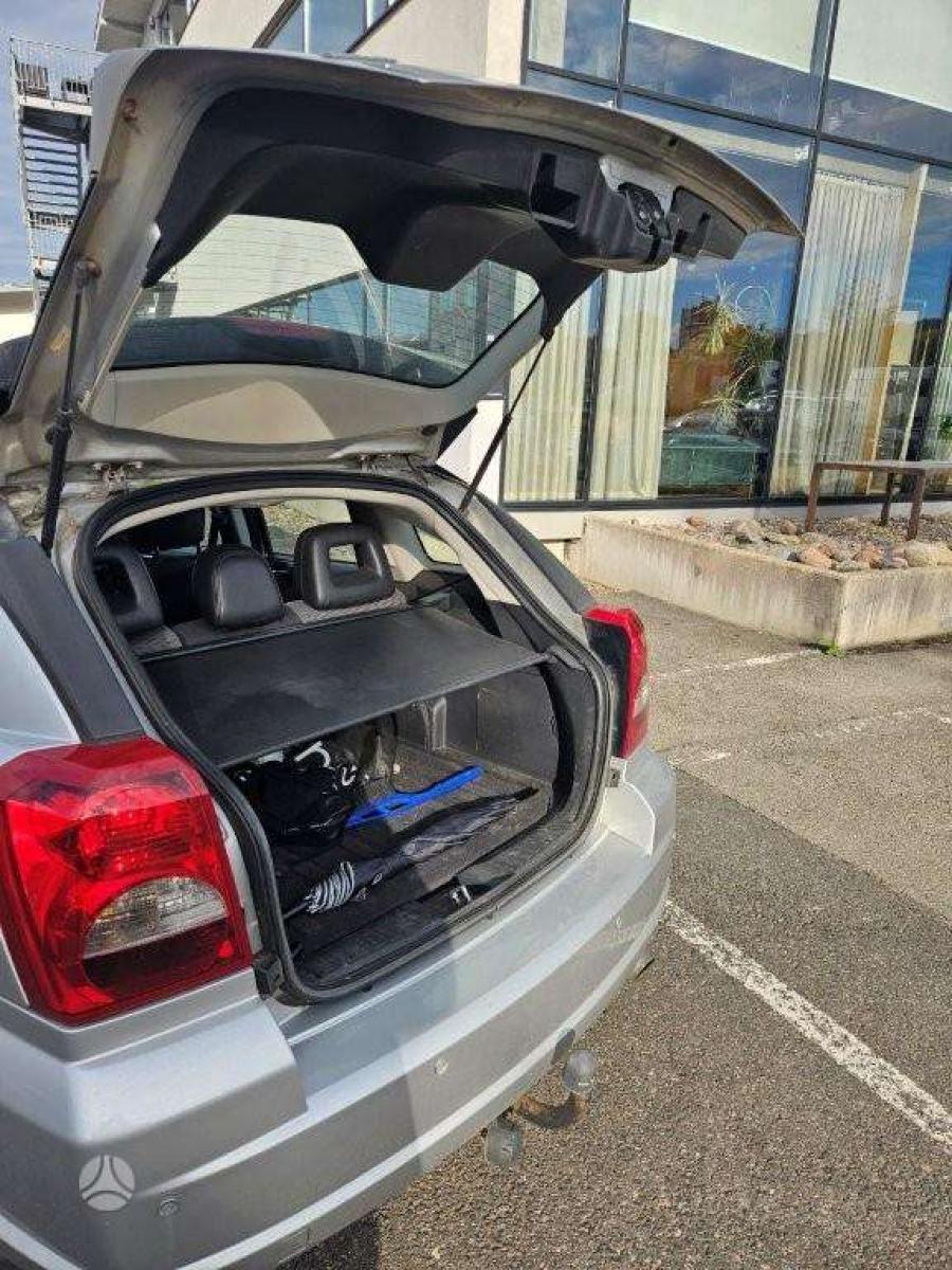 Grey Dodge Caliber 2011 in Vilnius, with an engine capacity of 2.14 L and mileage of 259 thousand km for 1800 €, photo 3 on AUTOMOTO.COM.LV