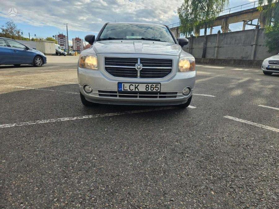 Grey Dodge Caliber 2011 in Vilnius, with an engine capacity of 2.14 L and mileage of 259 thousand km for 1800 €, photo 6 on AUTOMOTO.COM.LV