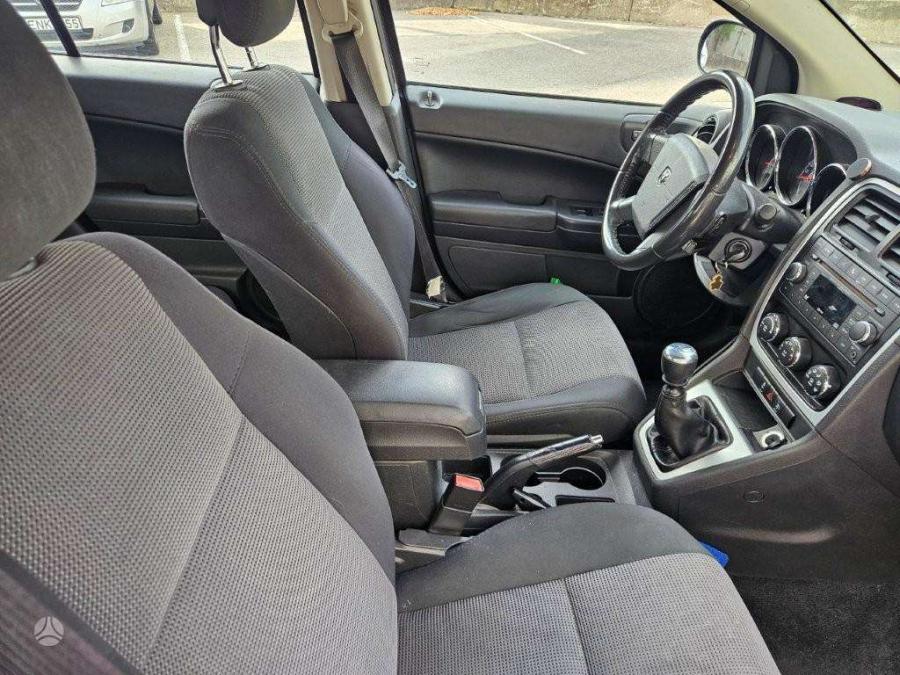Grey Dodge Caliber 2011 in Vilnius, with an engine capacity of 2.14 L and mileage of 259 thousand km for 1800 €, photo 12 on AUTOMOTO.COM.LV