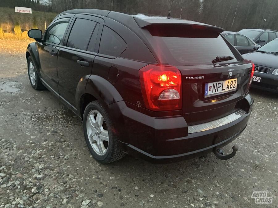 Dodge Caliber 2007 in Kretinga, with an engine capacity of 2.00 L and mileage of 304 thousand km for 1550 €, photo 4 on AUTOMOTO.COM.LV