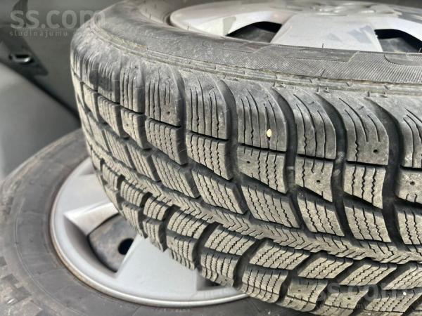 Dodge Caliber 2007 in Riga, with an engine capacity of 2.00 L and mileage of 135 thousand km for 350 €, photo 9 on AUTOMOTO.COM.LV