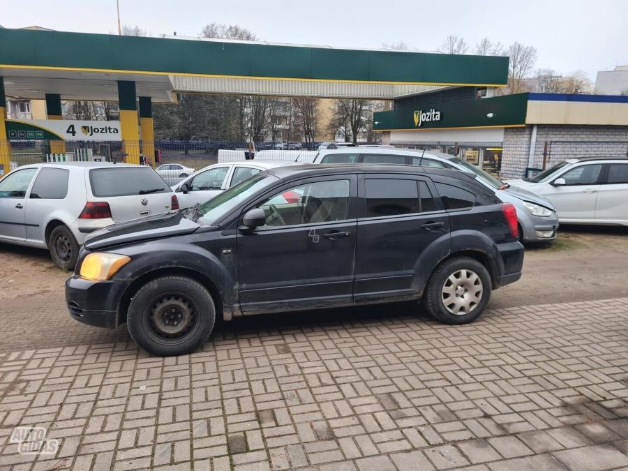 Dodge Caliber 2009 in Kaunas, with an engine capacity of 1.80 L and mileage of 250 thousand km for 400 €, photo 1 on AUTOMOTO.COM.LV