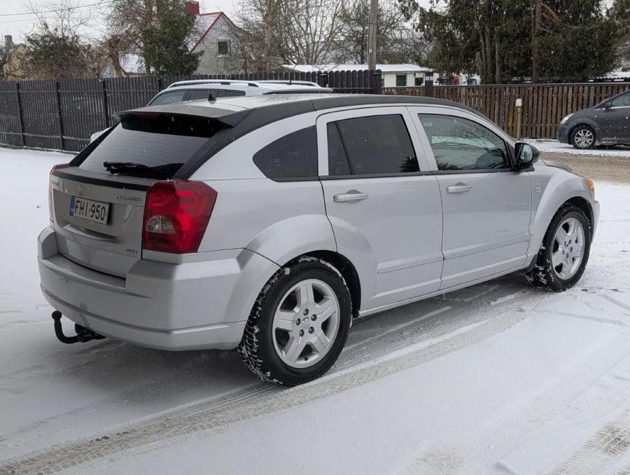 Dodge Caliber 2009 in Siauliai, with an engine capacity of 2.00 L and mileage of 250 thousand km for 1999 €, photo 3 on AUTOMOTO.COM.LV