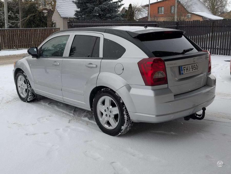 Dodge Caliber 2009 in Siauliai, with an engine capacity of 2.00 L and mileage of 250 thousand km for 1999 €, photo 4 on AUTOMOTO.COM.LV