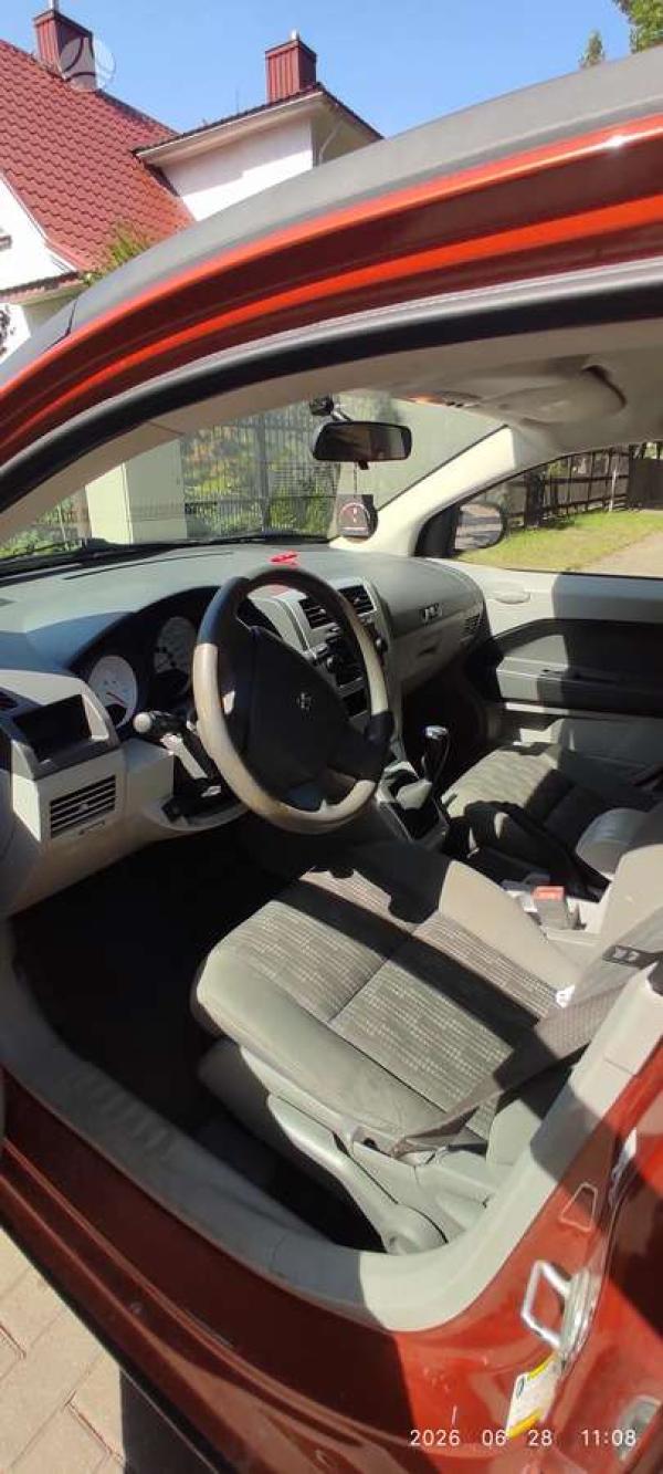 Oranžs Dodge Caliber 2006 Panevēža, ar dzinēja tilpumu 1.80 L un nobraukumu 313 tūkst. km par 1200 €, foto 5 vietnē AUTOMOTO.COM.LV