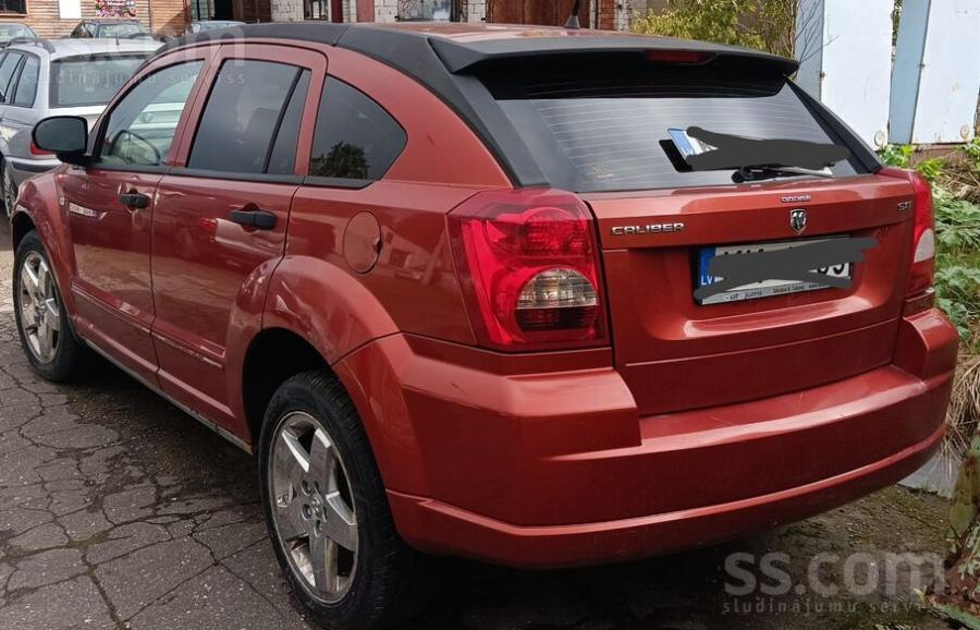 Oranžs Dodge Caliber 2006 Rīga, ar dzinēja tilpumu 2.00 L un nobraukumu 225 tūkst. km par 600 €, foto 3 vietnē AUTOMOTO.COM.LV