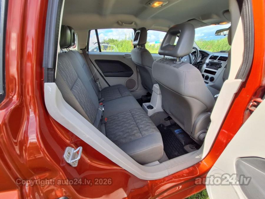 Orange Dodge Caliber 2007 in Tartu, with an engine capacity of 1.80 L and mileage of 260 thousand km for 3600 €, photo 13 on AUTOMOTO.COM.LV