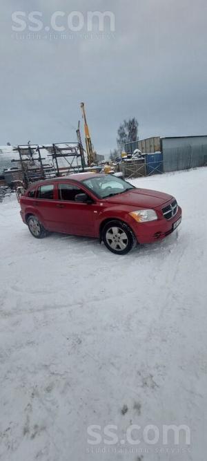 Red Dodge Caliber 2006 in Riga, with an engine capacity of 1.80 L and mileage of 167 thousand km for 1300 €, photo 2 on AUTOMOTO.COM.LV