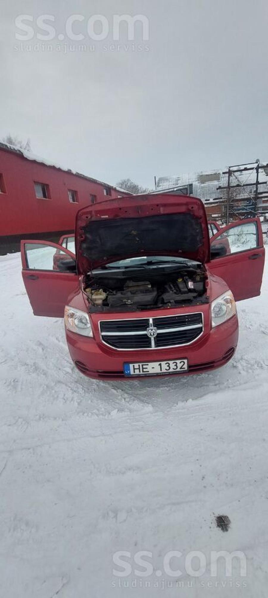 Red Dodge Caliber 2006 in Riga, with an engine capacity of 1.80 L and mileage of 167 thousand km for 1300 €, photo 7 on AUTOMOTO.COM.LV