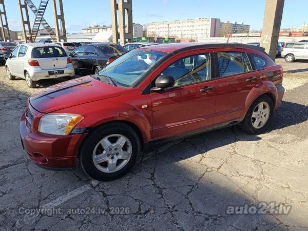 Red Dodge Caliber 2006 in Tallinn, with an engine capacity of 1.80 L and mileage of 289 thousand km for 699 €, photo 2 on AUTOMOTO.COM.LV