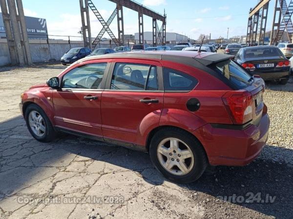 Red Dodge Caliber 2006 in Tallinn, with an engine capacity of 1.80 L and mileage of 289 thousand km for 699 €, photo 4 on AUTOMOTO.COM.LV