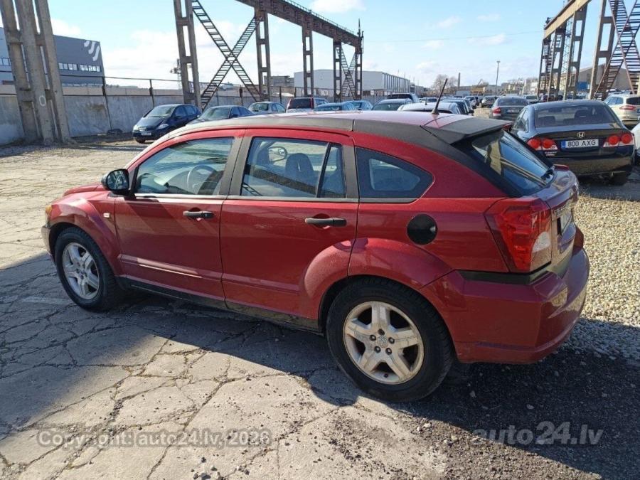 Sarkans Dodge Caliber 2006 Tallina, ar dzinēja tilpumu 1.80 L un nobraukumu 289 tūkst. km par 699 €, foto 4 vietnē AUTOMOTO.COM.LV
