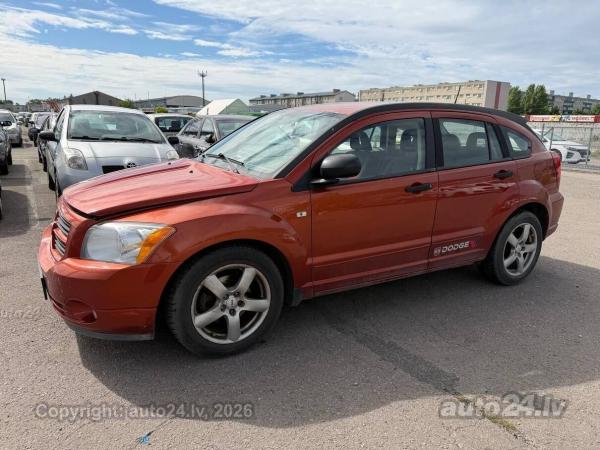 Red Dodge Caliber 2007 in Tallinn, with an engine capacity of 2.00 L and mileage of 299 thousand km for 799 €, photo 2 on AUTOMOTO.COM.LV