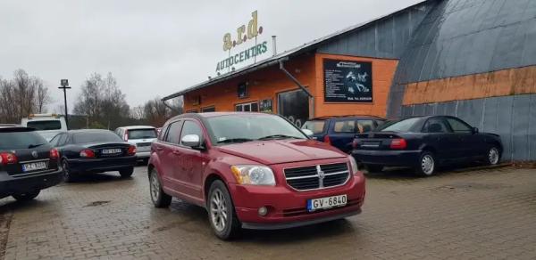 Red Dodge Caliber 2007 in Valmiera, with an engine capacity of 1.80 L and mileage of 277 thousand km for 2250 €, photo 1 on AUTOMOTO.COM.LV