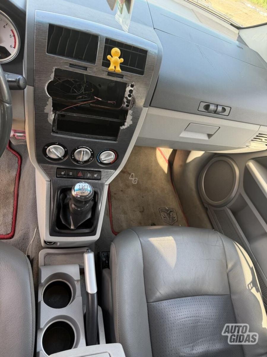 Dodge Caliber 2007 Kelmė, ar dzinēja tilpumu 2.00 L un nobraukumu 286 tūkst. km par 400 €, foto 9 vietnē AUTOMOTO.COM.LV