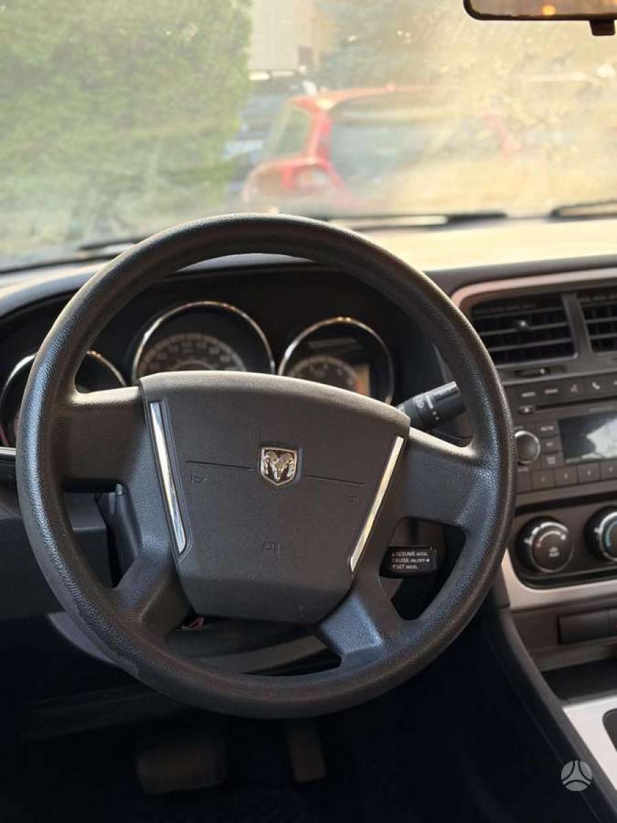 Balts Dodge Caliber 2010 Viļņa, ar dzinēja tilpumu 2.00 L un nobraukumu 167 tūkst. km par 1450 €, foto 11 vietnē AUTOMOTO.COM.LV