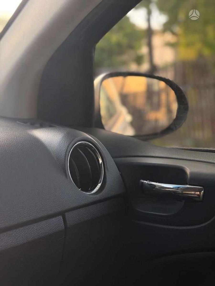 Balts Dodge Caliber 2010 Viļņa, ar dzinēja tilpumu 2.00 L un nobraukumu 167 tūkst. km par 1450 €, foto 12 vietnē AUTOMOTO.COM.LV