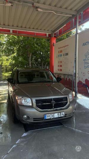 Yellow Dodge Caliber 2007 in Siauliai, with an engine capacity of 2.00 L and mileage of 253 thousand km for 1200 €, photo 5 on AUTOMOTO.COM.LV