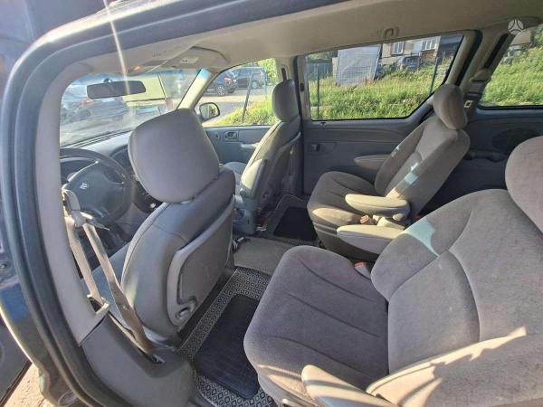 Black Dodge Caravan 2008 in Siauliai, with an engine capacity of 3.30 L and mileage of 227 thousand km for 1500 €, photo 7 on AUTOMOTO.COM.LV