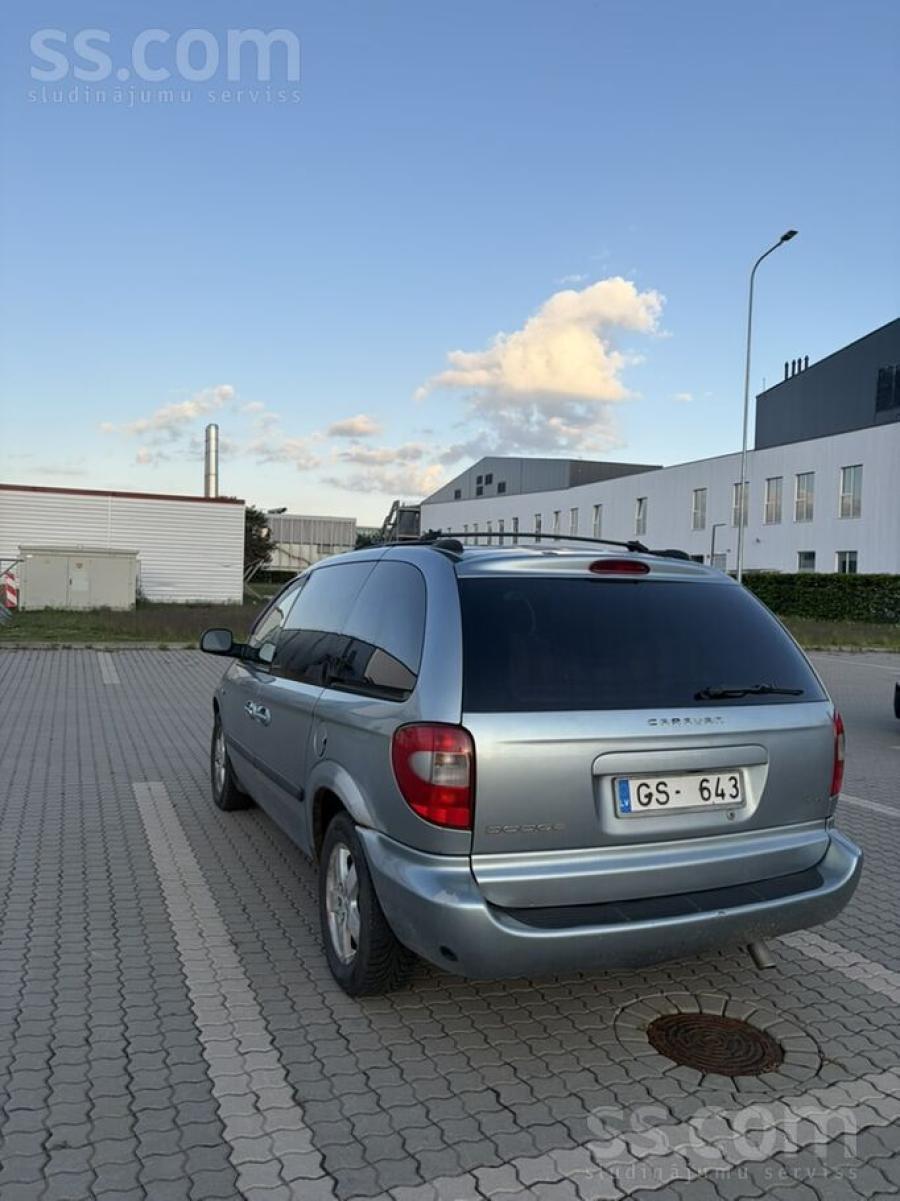 Pelēks Dodge Caravan 2005 Rīga, ar dzinēja tilpumu 3.30 L un nobraukumu 150 tūkst. km par 1650 €, foto 4 vietnē AUTOMOTO.COM.LV