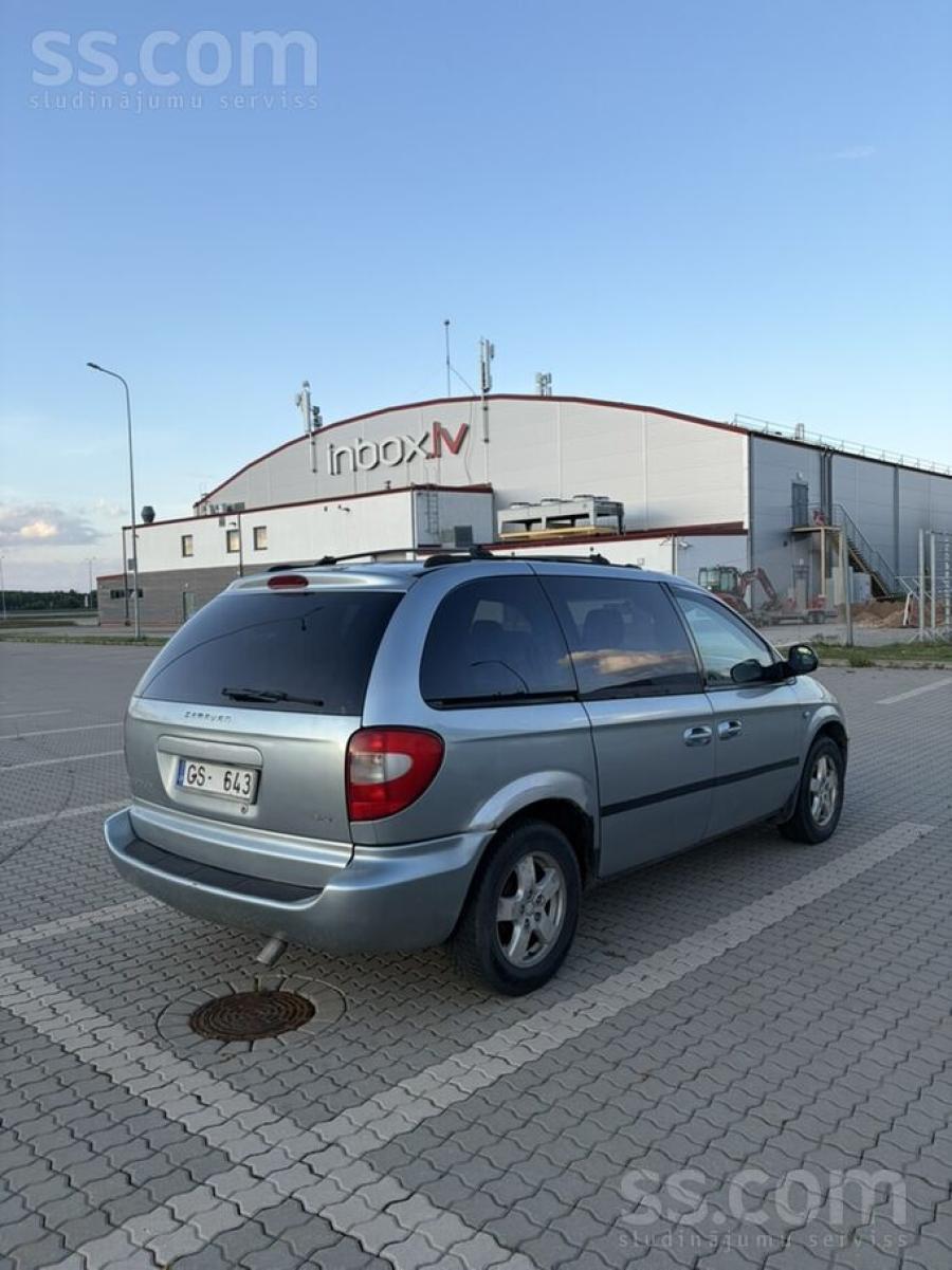 Pelēks Dodge Caravan 2005 Rīga, ar dzinēja tilpumu 3.30 L un nobraukumu 150 tūkst. km par 1650 €, foto 6 vietnē AUTOMOTO.COM.LV
