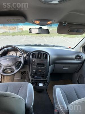 Pelēks Dodge Caravan 2005 Rīga, ar dzinēja tilpumu 3.30 L un nobraukumu 150 tūkst. km par 1650 €, foto 9 vietnē AUTOMOTO.COM.LV