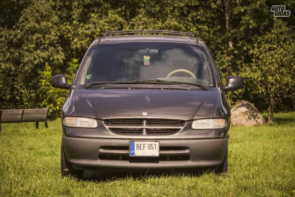 Додж Караван 1997 в Вильнюс на AUTOMOTO.COM.LV Додж Караван 1997 в Вильнюс, объемом двигателя 3.00 л и пробегом 170 тыс. км за 800 €, фото 9 на AUTOMOTO.COM.LV