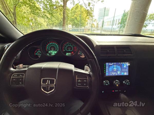 Melns Dodge Challenger 2011 Tallina, ar dzinēja tilpumu 5.70 L un nobraukumu 116 tūkst. km par 19999 €, foto 6 vietnē AUTOMOTO.COM.LV