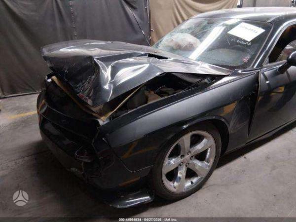 Melns Dodge Challenger 2013 Klaipėda, ar dzinēja tilpumu 5.70 L un nobraukumu 148 tūkst. km par 2000 €, foto 8 vietnē AUTOMOTO.COM.LV