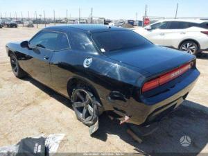 Black Dodge Challenger 2013 in Klaipeda, with an engine capacity of 3.60 L and mileage of 207 thousand km for 4500 €, photo 16 on AUTOMOTO.COM.LV