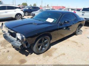 Black Dodge Challenger 2013 in Klaipeda, with an engine capacity of 3.60 L and mileage of 207 thousand km for 4500 €, photo 17 on AUTOMOTO.COM.LV