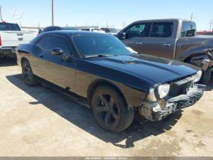 Black Dodge Challenger 2013 in Klaipeda, with an engine capacity of 3.60 L and mileage of 207 thousand km for 4500 €, photo 18 on AUTOMOTO.COM.LV