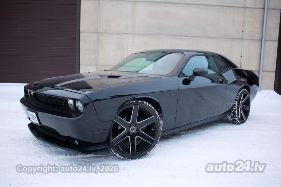 Black Dodge Challenger 2014 in Tallinn, with an engine capacity of 3.60 L and mileage of 263 thousand km for 14500 €, photo 2 on AUTOMOTO.COM.LV