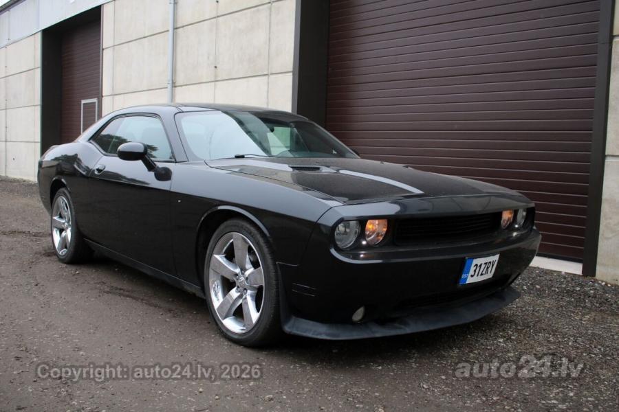 Melns Dodge Challenger 2014 Tallina, ar dzinēja tilpumu 3.60 L un nobraukumu 263 tūkst. km par 14000 €, foto 6 vietnē AUTOMOTO.COM.LV