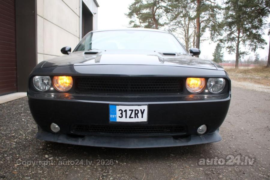 Melns Dodge Challenger 2014 Tallina, ar dzinēja tilpumu 3.60 L un nobraukumu 263 tūkst. km par 14000 €, foto 8 vietnē AUTOMOTO.COM.LV