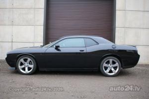 Melns Dodge Challenger 2014 Tallina, ar dzinēja tilpumu 3.60 L un nobraukumu 263 tūkst. km par 14000 €, foto 9 vietnē AUTOMOTO.COM.LV