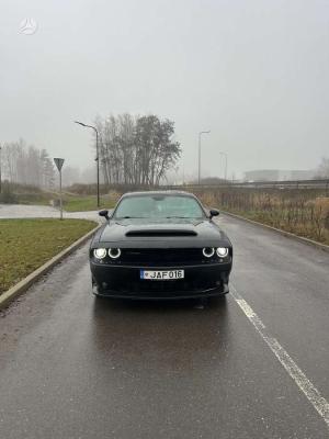 Melns Dodge Challenger 2015 Kauņa, ar dzinēja tilpumu 5.65 L un nobraukumu 96 tūkst. km par 18700 €, foto 2 vietnē AUTOMOTO.COM.LV