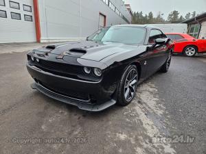 Black Dodge Challenger 2015 in Tallinn, with an engine capacity of 6.40 L and mileage of 150 thousand km for 25900 €, photo  on AUTOMOTO.COM.LV