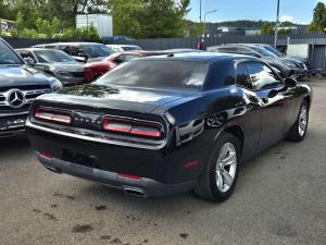 Melns Dodge Challenger 2017 Viļņa, ar dzinēja tilpumu 3.60 L un nobraukumu 193 tūkst. km par 11900 €, foto 7 vietnē AUTOMOTO.COM.LV