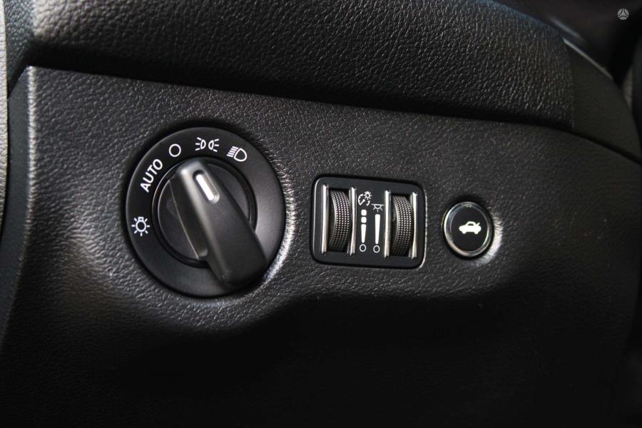 Melns Dodge Challenger 2017 Viļņa, ar dzinēja tilpumu 3.60 L un nobraukumu 193 tūkst. km par 11900 €, foto 20 vietnē AUTOMOTO.COM.LV