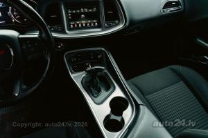 Black Dodge Challenger 2018 in Tallinn, with an engine capacity of 3.60 L and mileage of 206 thousand km for 20500 €, photo 22 on AUTOMOTO.COM.LV