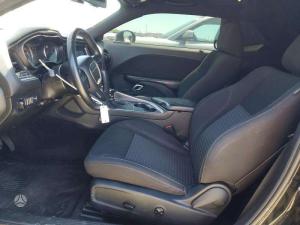 Black Dodge Challenger 2018 in Klaipeda, with an engine capacity of 3.60 L and mileage of 193 thousand km for 9850 €, photo 10 on AUTOMOTO.COM.LV