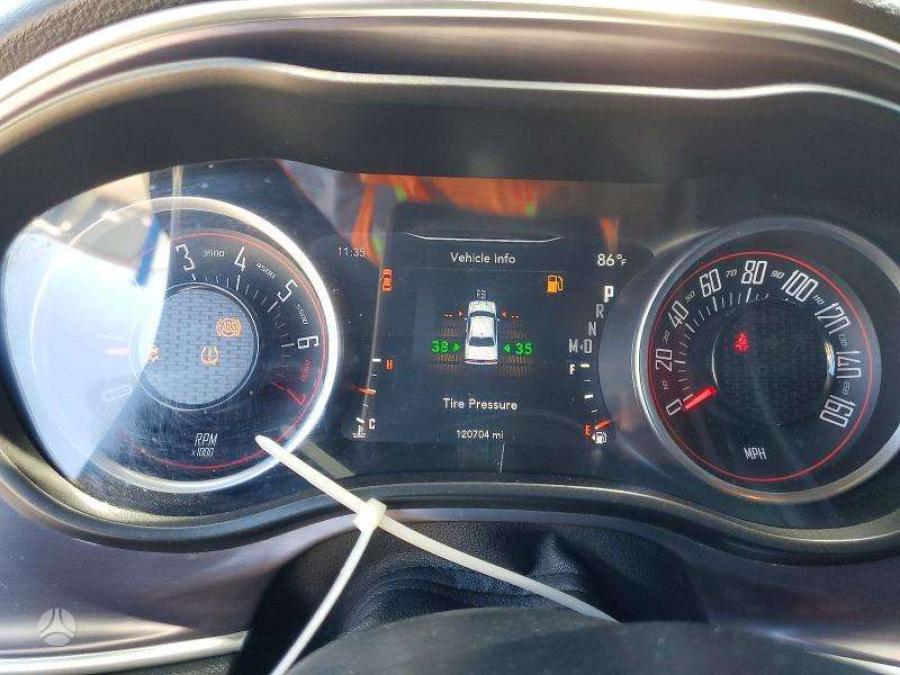 Black Dodge Challenger 2018 in Klaipeda, with an engine capacity of 3.60 L and mileage of 193 thousand km for 9850 €, photo 12 on AUTOMOTO.COM.LV