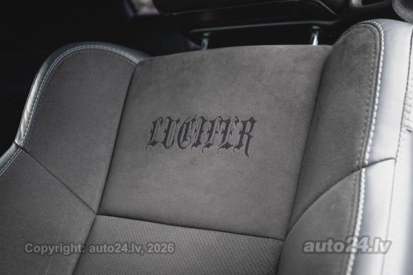 Black Dodge Challenger 2019 in Tallinn, with an engine capacity of 6.40 L and mileage of 25 thousand km for 49900 €, photo 10 on AUTOMOTO.COM.LV