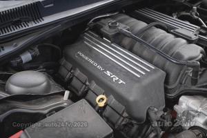 Black Dodge Challenger 2019 in Tallinn, with an engine capacity of 6.40 L and mileage of 25 thousand km for 49900 €, photo 27 on AUTOMOTO.COM.LV