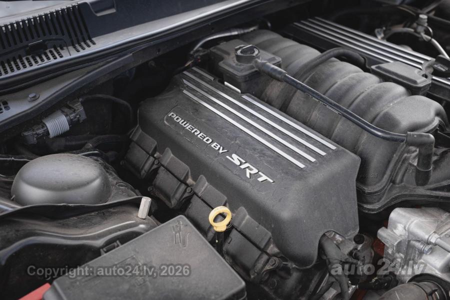 Black Dodge Challenger 2019 in Tallinn, with an engine capacity of 6.40 L and mileage of 25 thousand km for 49900 €, photo 27 on AUTOMOTO.COM.LV